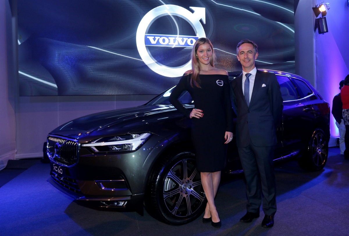Volvo lanza la segunda generación de la SUV XC60 con múltiples ...