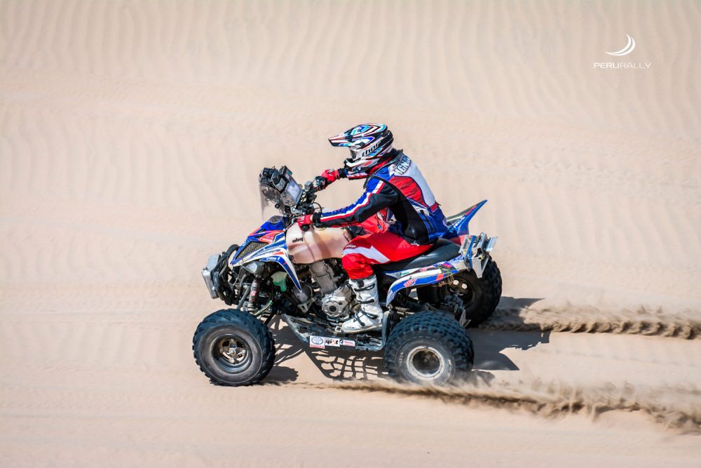 La nueva Land Cruiser Prado regresa a sus raíces: todo lo que debes ...